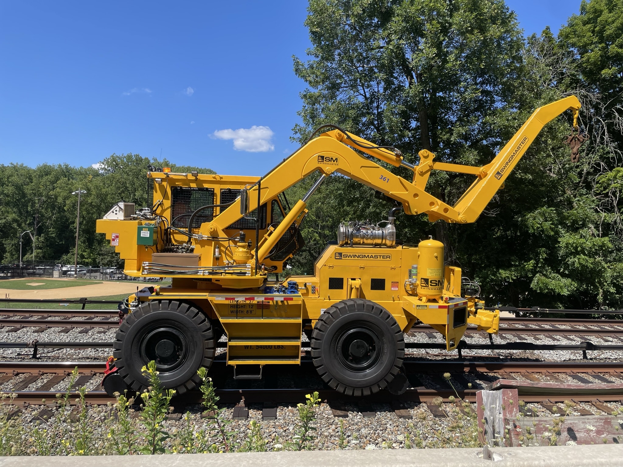 361 Swing Cab Swingloader - Swingmaster