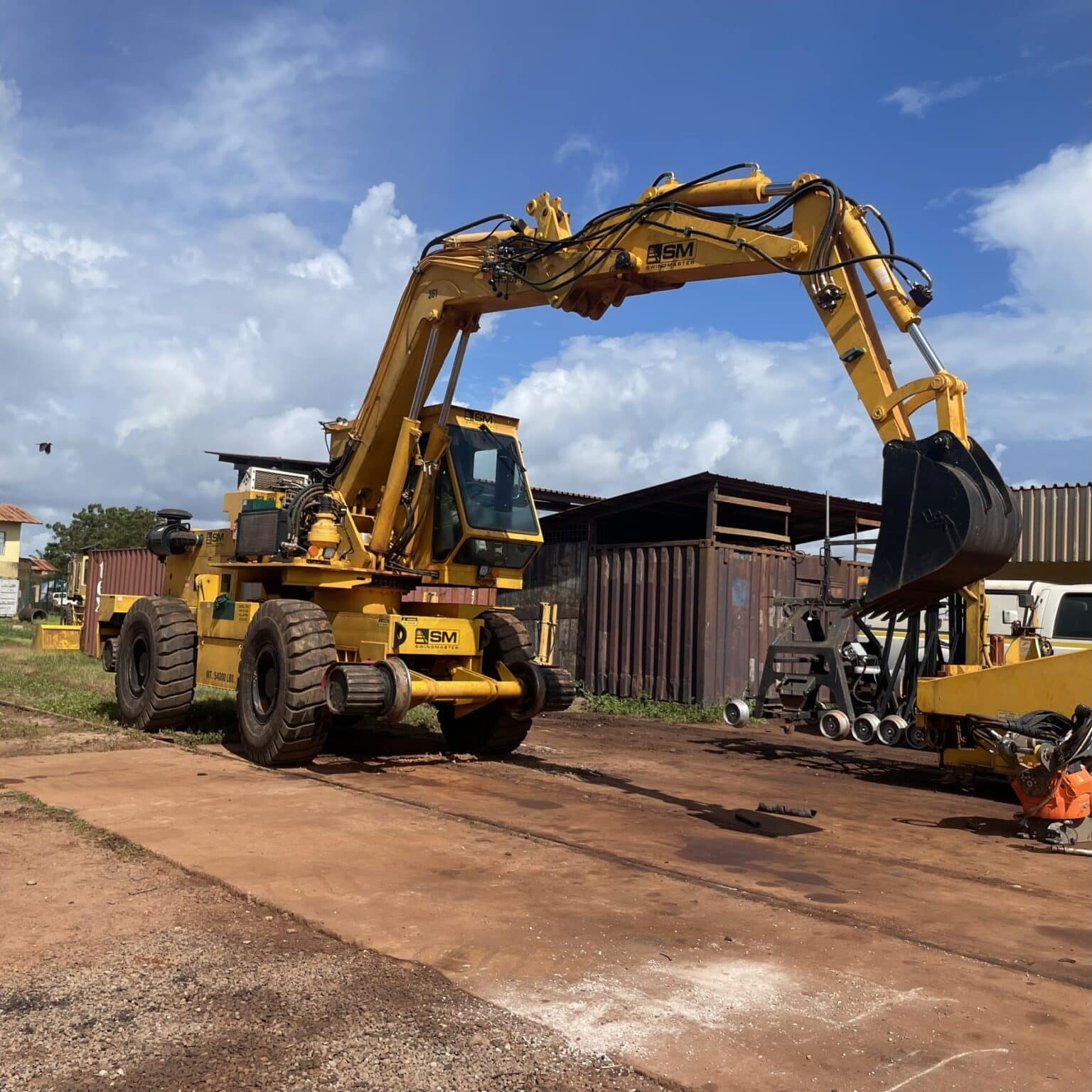 Swingloaders & Heavy Duty Lifting Equipment | Swingmaster