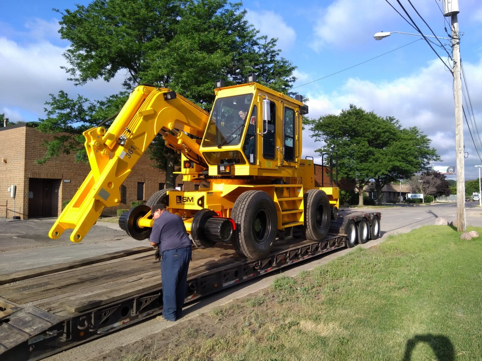361 Swing Cab Swingloader - Swingmaster