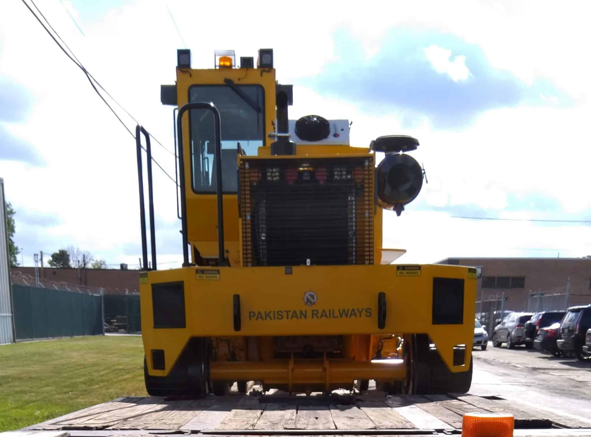 361 Swing Cab Swingloader - Swingmaster